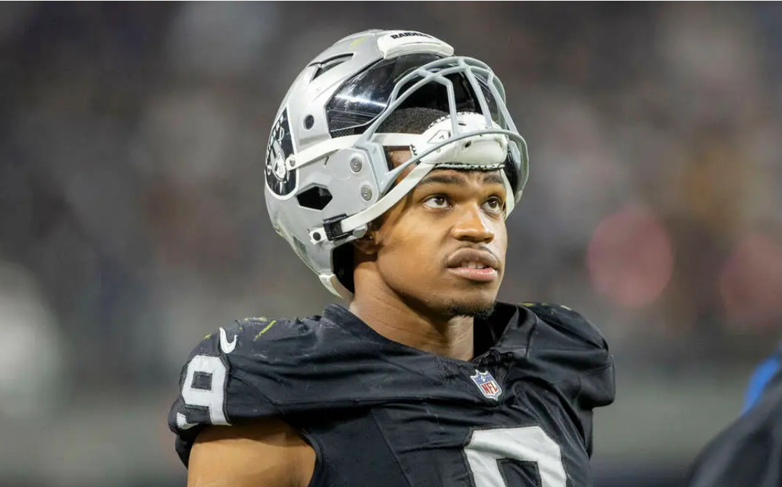 SI’s Hondo Carpenter Named Three Raiders Already Making an Offseason ...